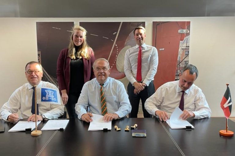 Vega Reederei bestellt vier Containerschiffe in China