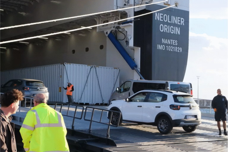RoRo cargo sailing ship "Neoliner Origin" sets sail